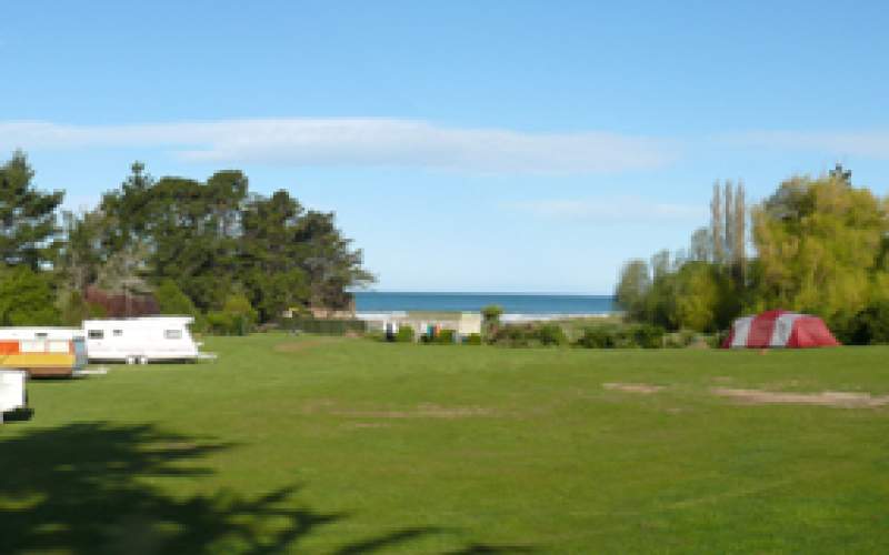 Moeraki Boulders Holiday Park | Full Service Camp | New Zealand